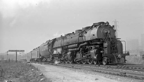 Challenger (passenger train) - Trains